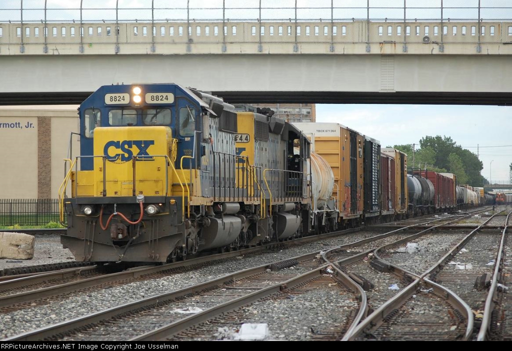 CSX 8824